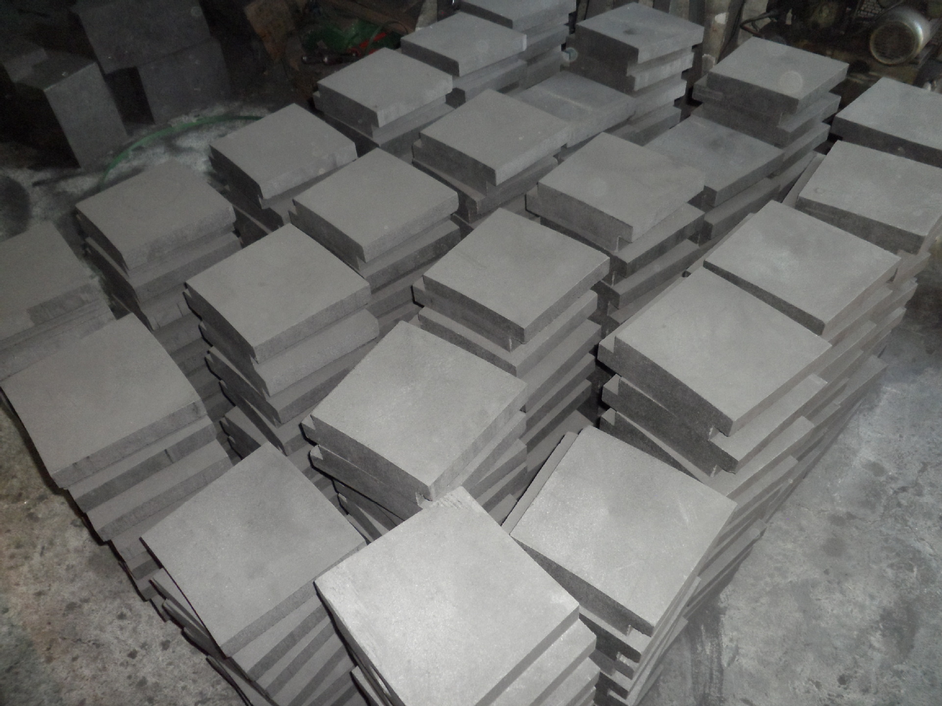 【瑞丰石墨】回转窑石墨润滑块 0.8颗粒石墨块 厂家来图加工-阿里巴巴