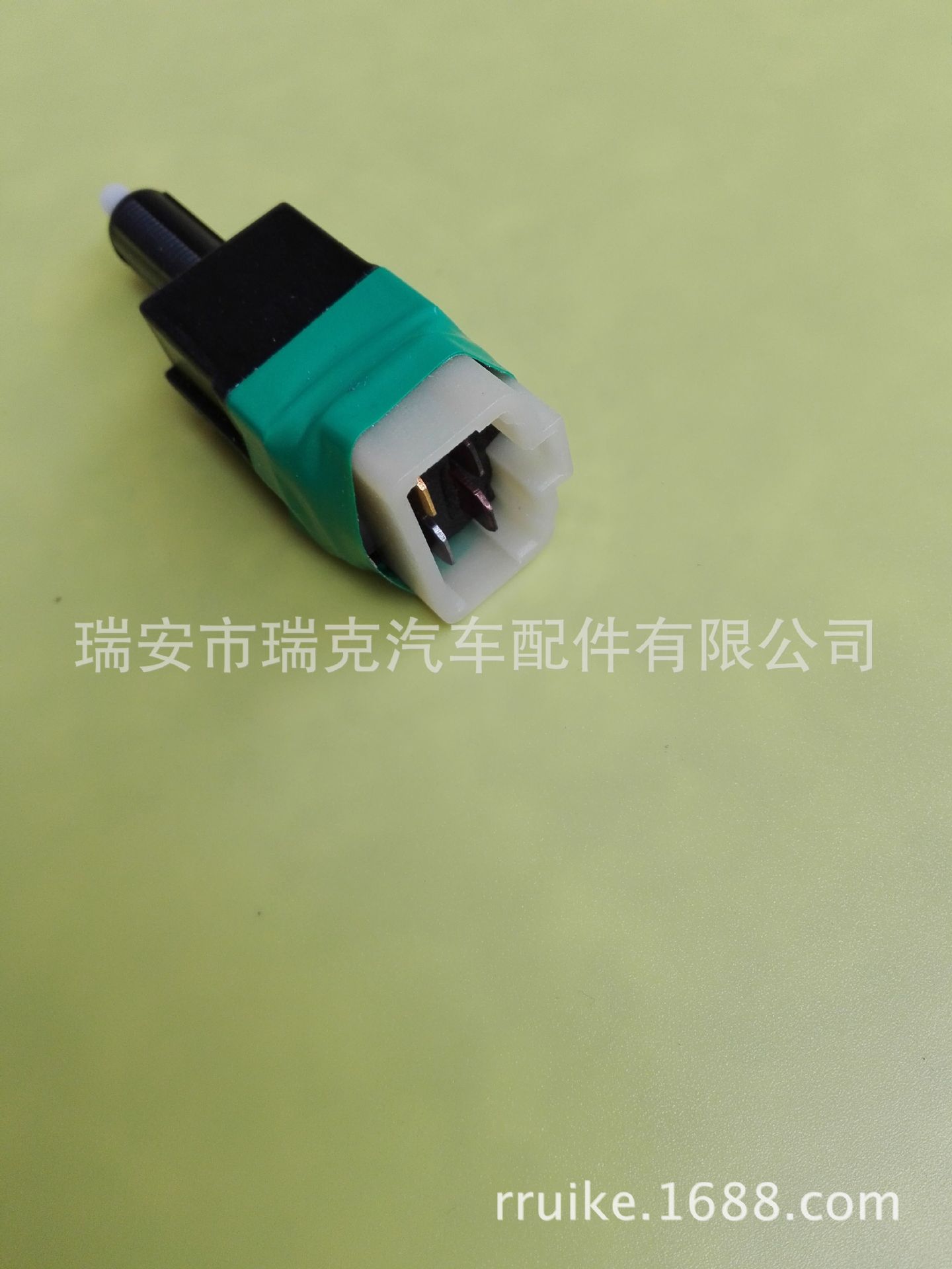 供应RKCO牌广汽日野700 SS1E刹车灯开关 制动灯开关 84340-E0020-阿里巴巴