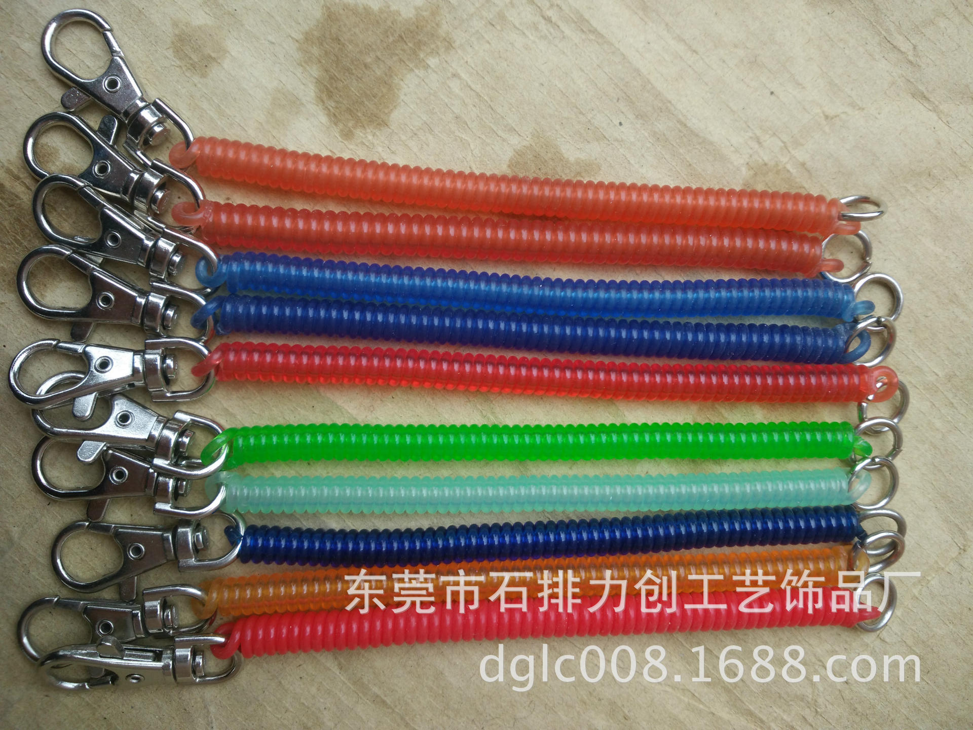 供应塑料弹簧挂绳黑色卡套PU失手挂绳钥匙扣 弹簧绳 焊接弹簧挂绳-阿里巴巴