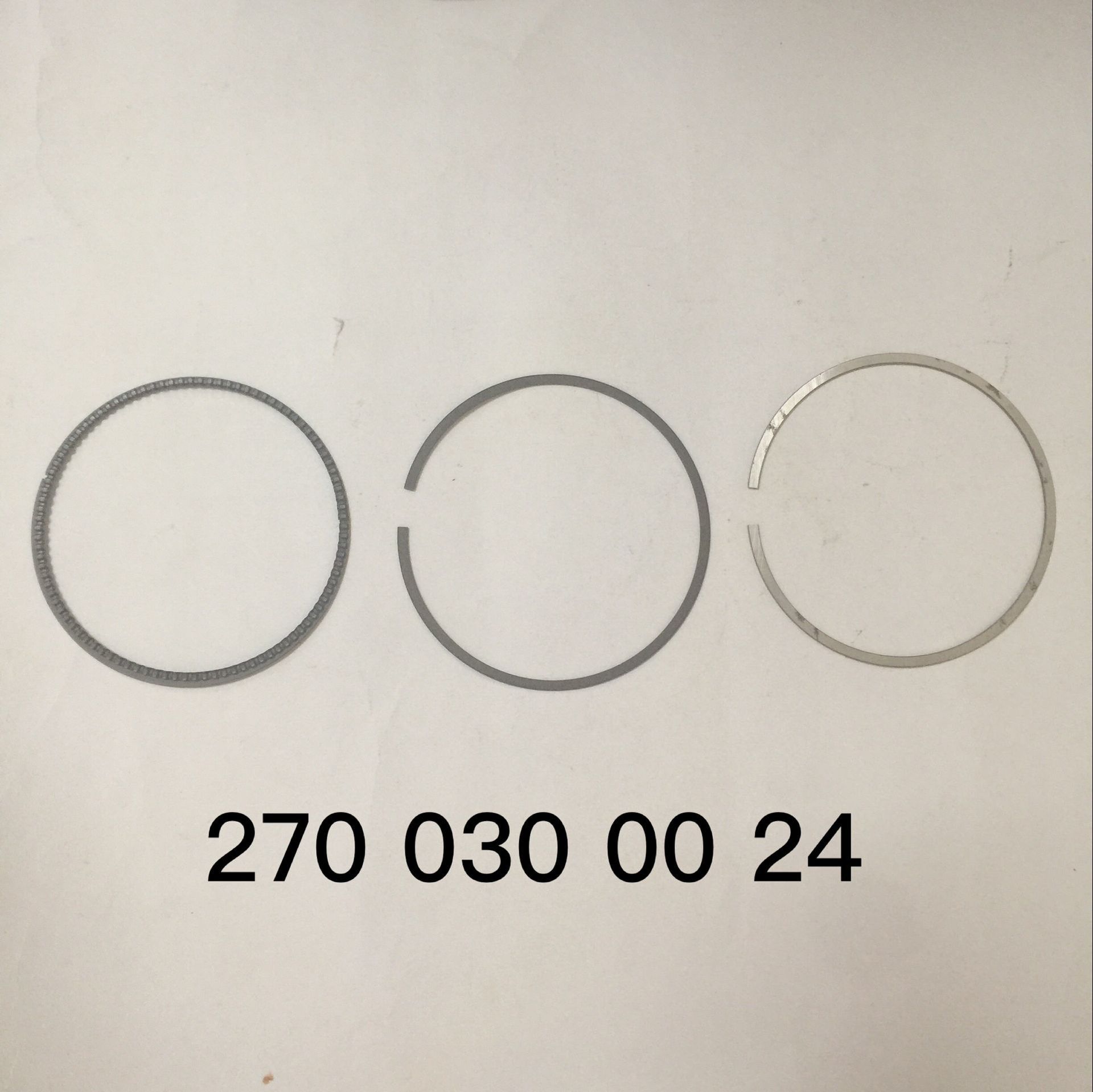 厂家直销 奔驰活塞环2700300024 汽车活塞环 适用奔驰W205-阿里巴巴