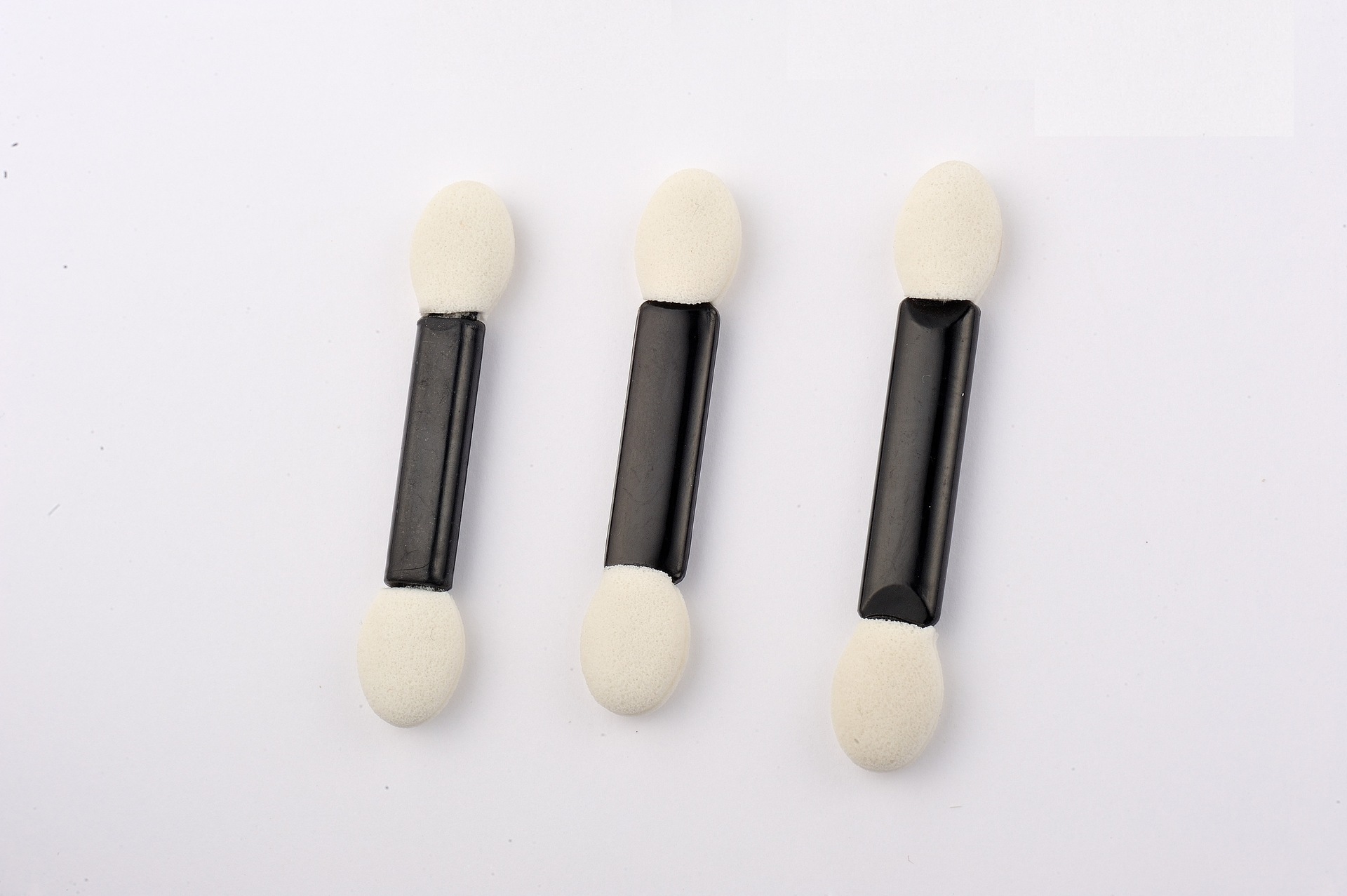 厂家直供单头眼影棒双头眼影棒乳胶棉头眼影刷普棉眼影刷乳胶软头-阿里巴巴