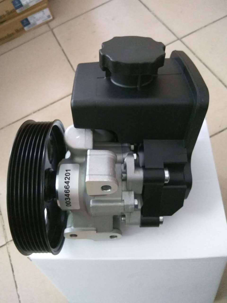 助力器、助力泵-转向助力泵 适用奔驰W203cl203c200c180c209R...