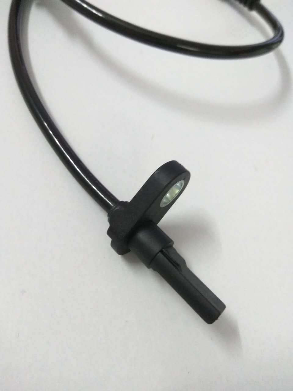 abs传感器汽车轮速传感器 适用奔驰W169w245 速度传感器 厂家批发-阿里巴巴