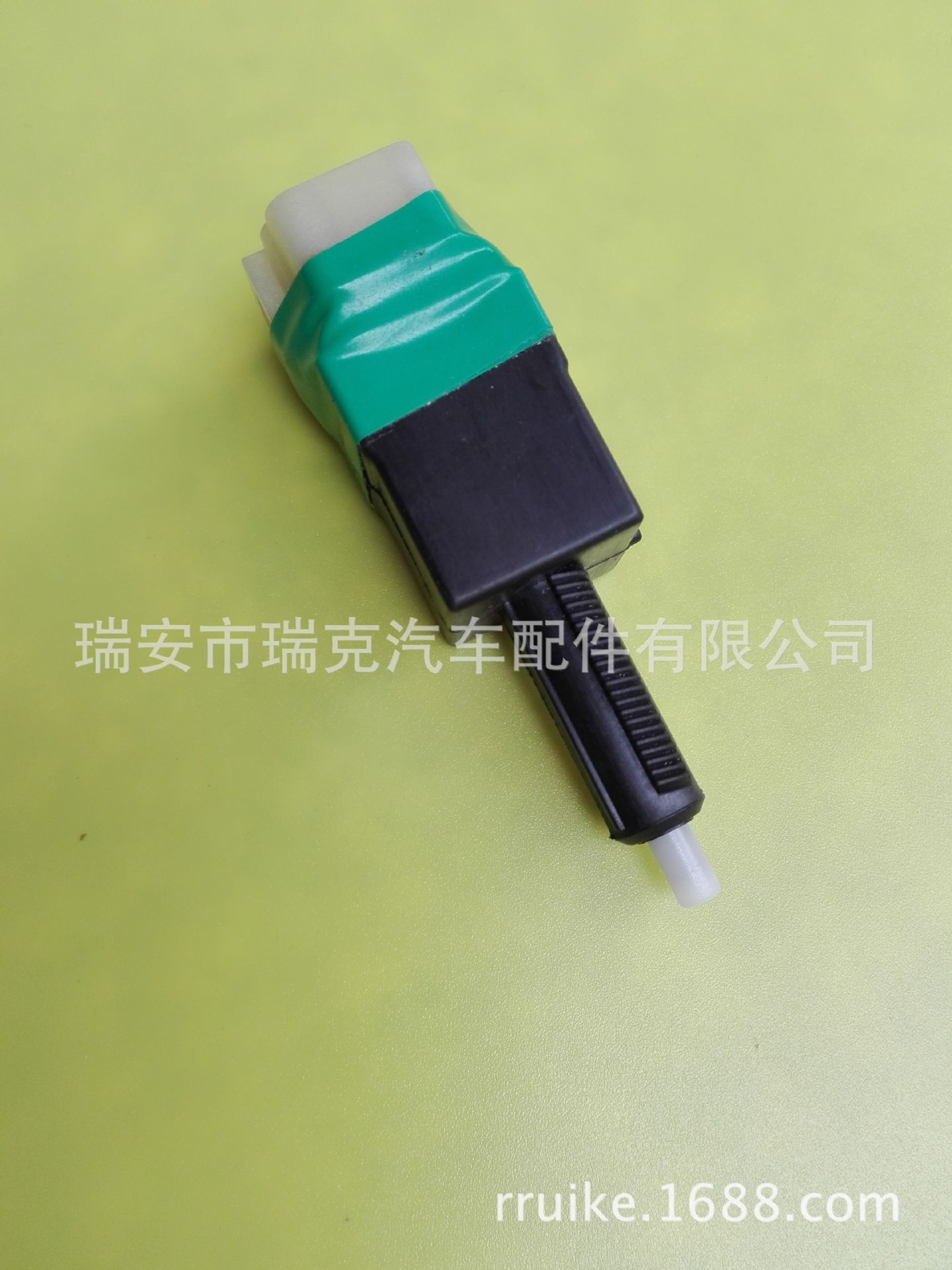 供应RKCO牌广汽日野700 SS1E刹车灯开关 制动灯开关 84340-E0020-阿里巴巴