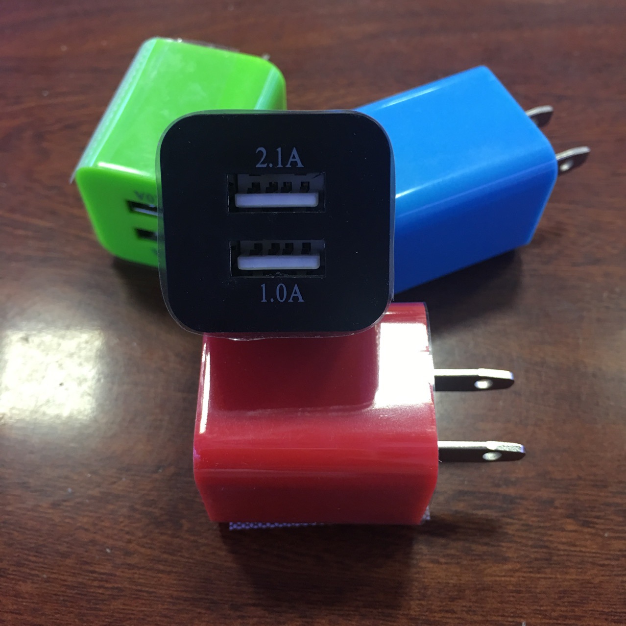 普通双USB充电器 双usb万能充电头2.1A 通用手机usb充电头-阿里巴巴