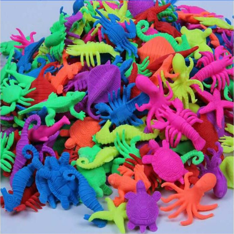 New Strange Absorbent Swelling Toy Soaking in Water Enlarged Sponge ...