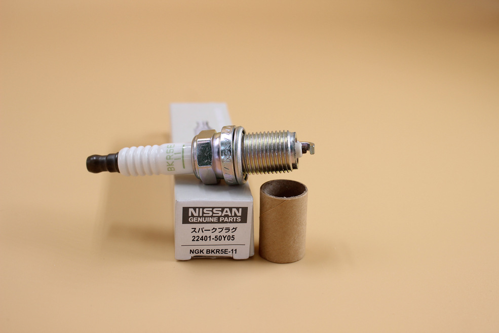 Supply Suitable for nissan nissan sunshine spark plug 22401-50y05 ...