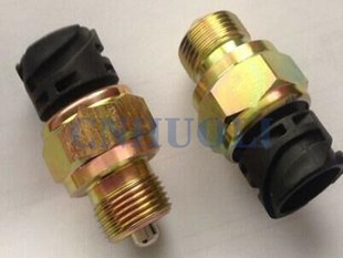 汽车倒车灯开关OEM:A0015457409-阿里巴巴