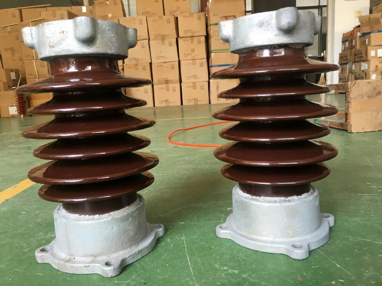 厂家直销10KV 支柱绝缘子 瓷外套ZSW-10 10KV陶瓷绝缘子-阿里巴巴