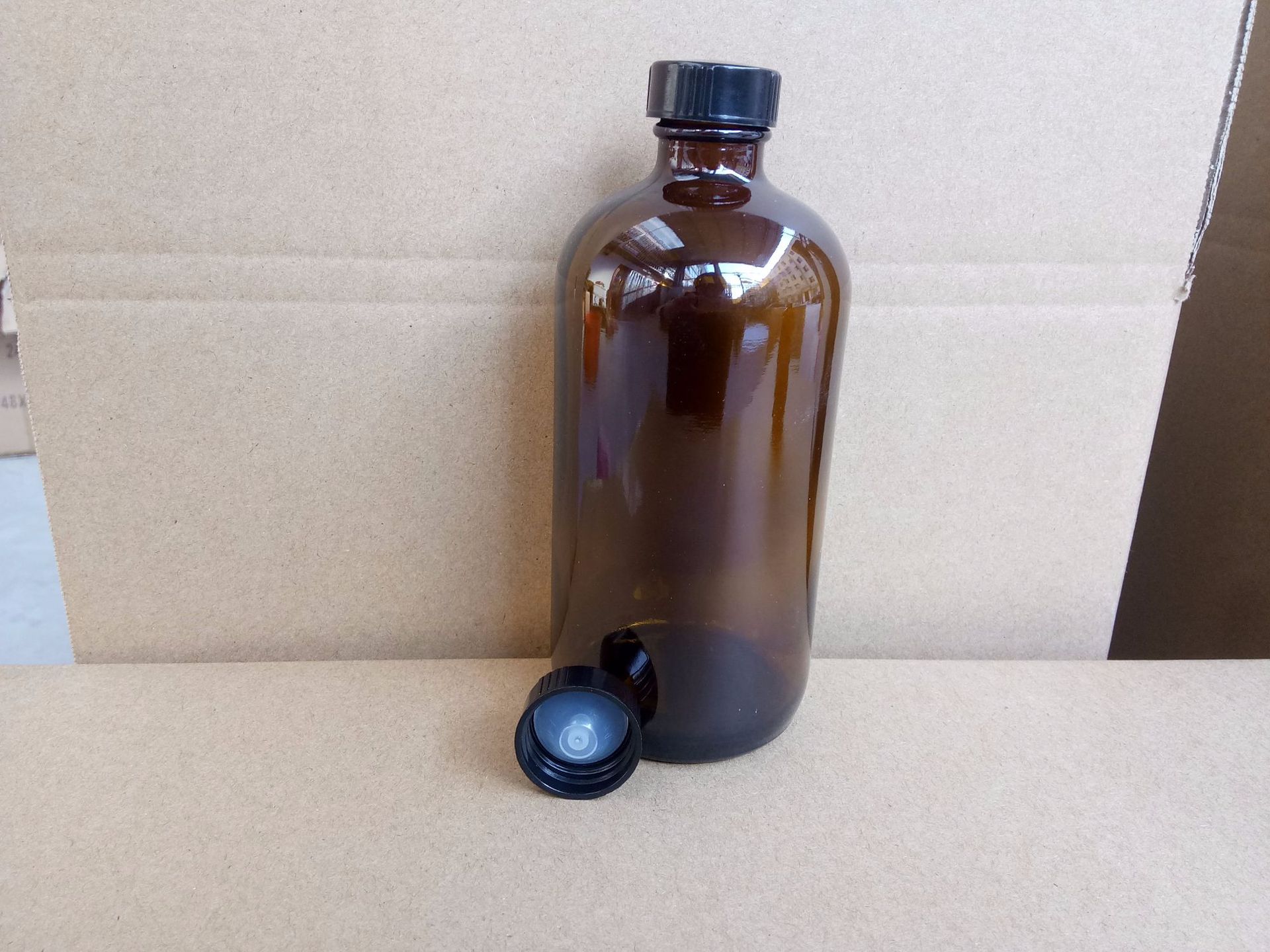 厂家直销 现货 500m毫升棕色茶色波斯顿波士顿玻璃瓶烟油瓶精油瓶-阿里巴巴