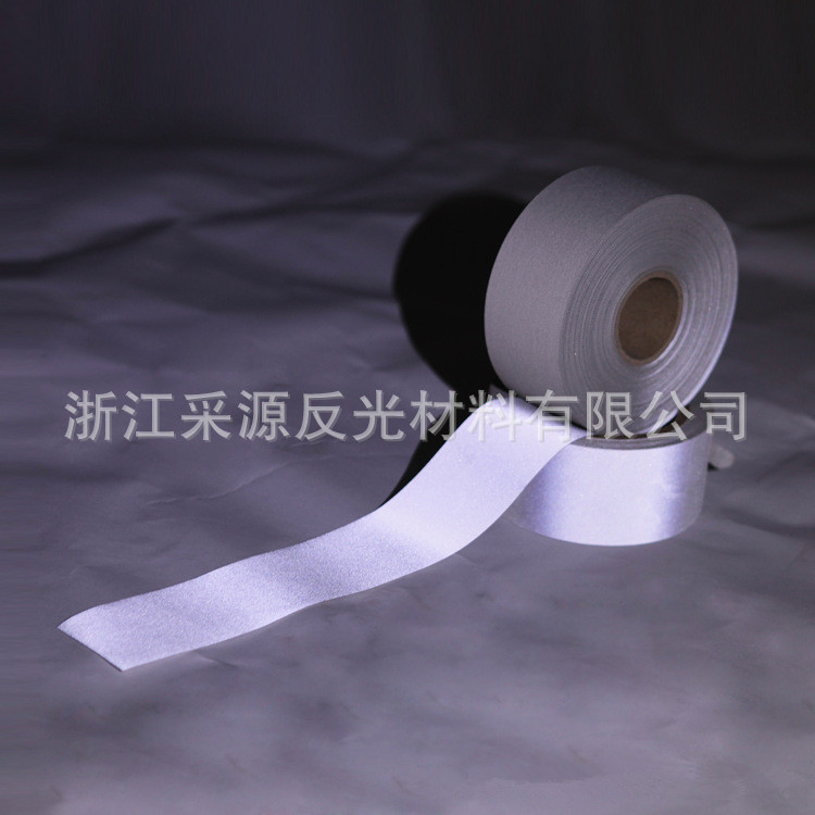 厂家现货 高亮TC反光布反光条 服装反光带5CM 欧标银灰色反光面料-阿里巴巴