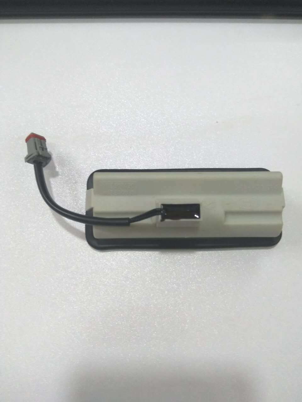 汽车尾门开关 后备箱尾门拉手2插适用路虎 YUZ500020 LRYUZ500020-阿里巴巴