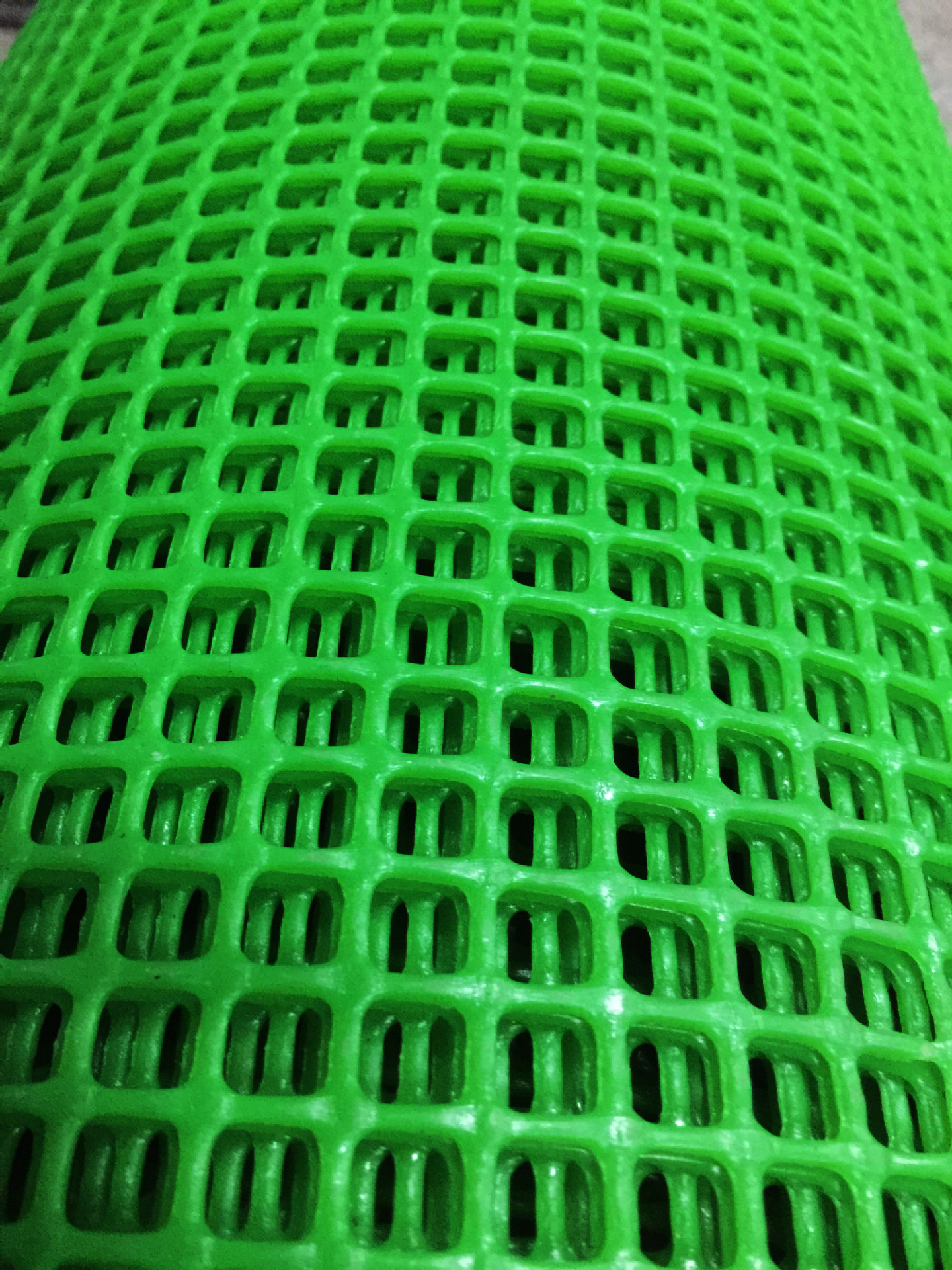 东莞筛网塑料隔离网 育雏养殖网 漏粪网 胶网（1.5米*10mm 15mm）-阿里巴巴