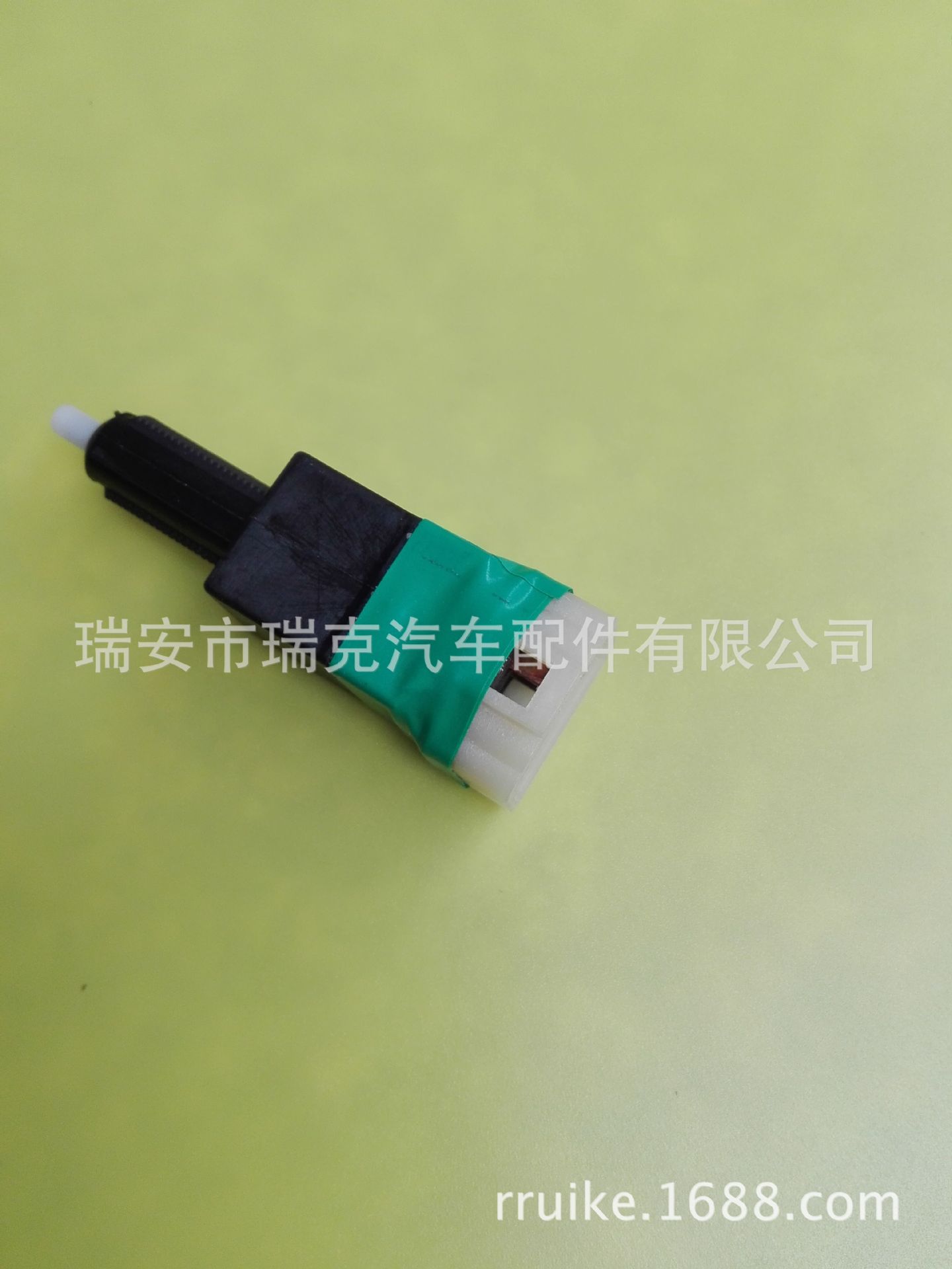 供应RKCO牌广汽日野700 SS1E刹车灯开关 制动灯开关 84340-E0020-阿里巴巴