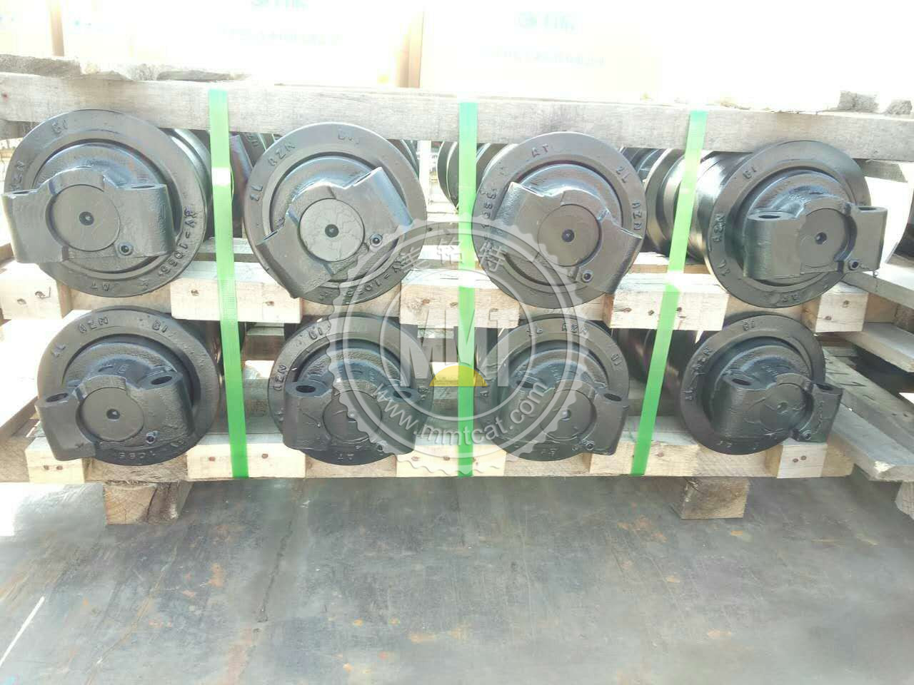 供CAT卡特支重轮325D承重轮329D底盘件四轮一带325C挖掘机旋挖钻-阿里巴巴