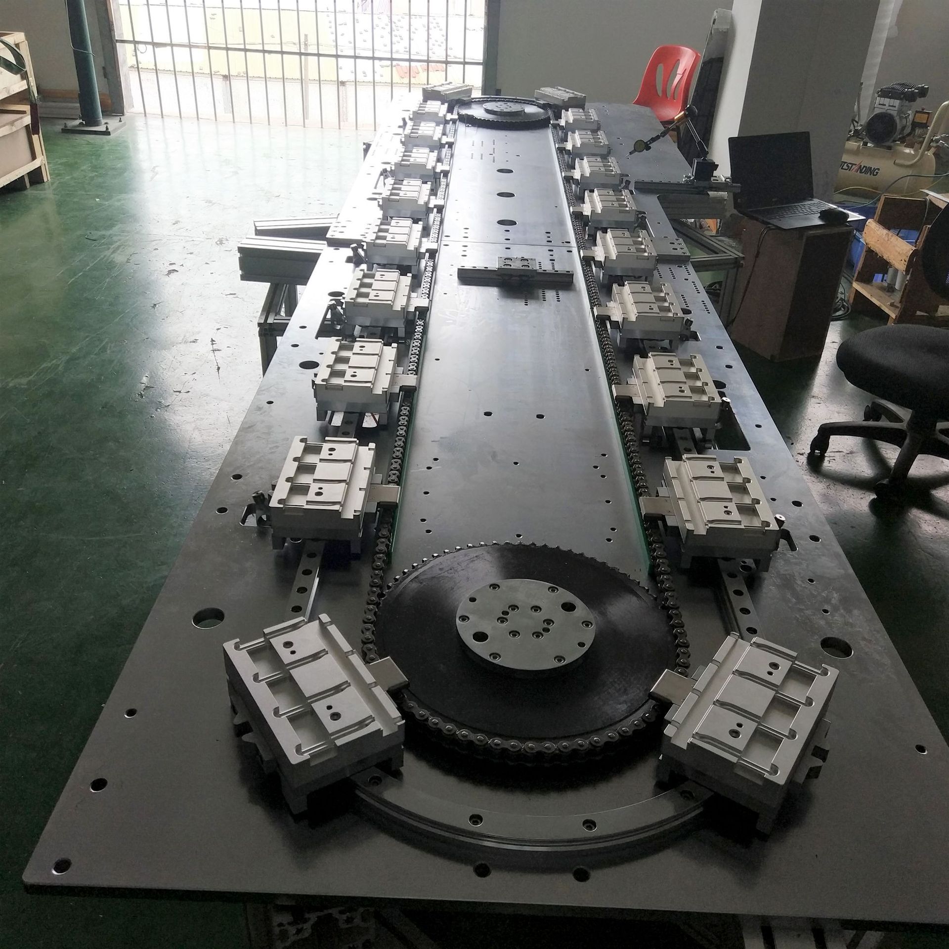 滚轮导轨_BNKM定制皮带传动环形导轨 圆弧导轨滚轮导轨 - 阿里巴巴