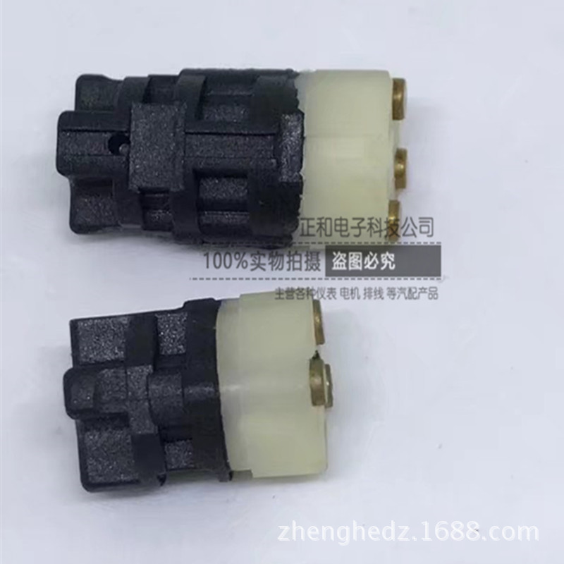 适用奔驰车波箱电脑板涡轮转速传感器Y3/8n1 Y3/8n2变速箱感应器-阿里巴巴