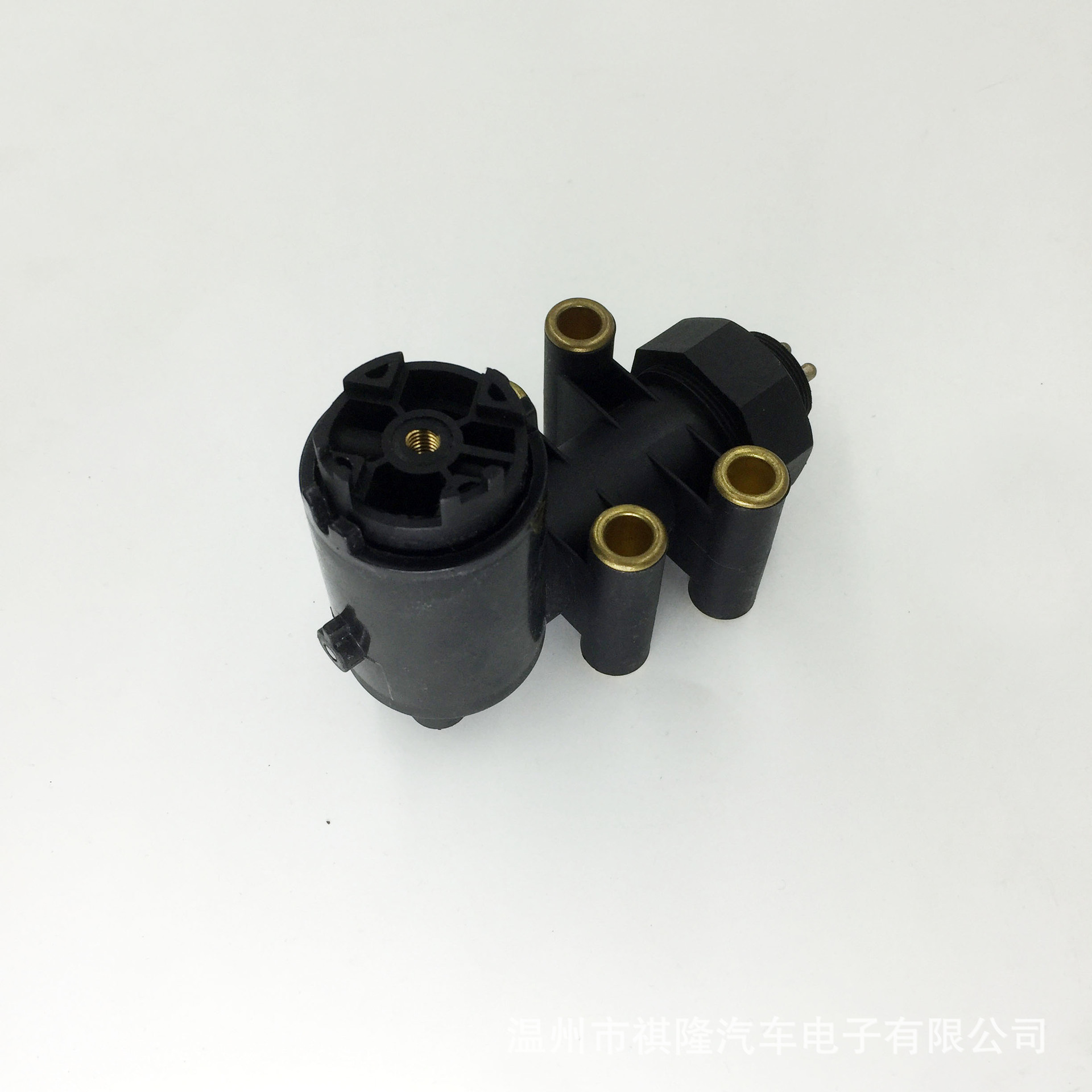 适用依维柯曼达夫奔驰大灯水平传感器车身高度传感器4410500060-阿里巴巴