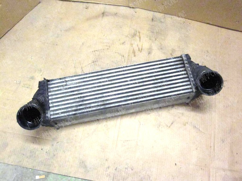 适用宝马X5 X6汽车中冷器 增压空气冷却器 17517809321 拆车配件-阿里巴巴