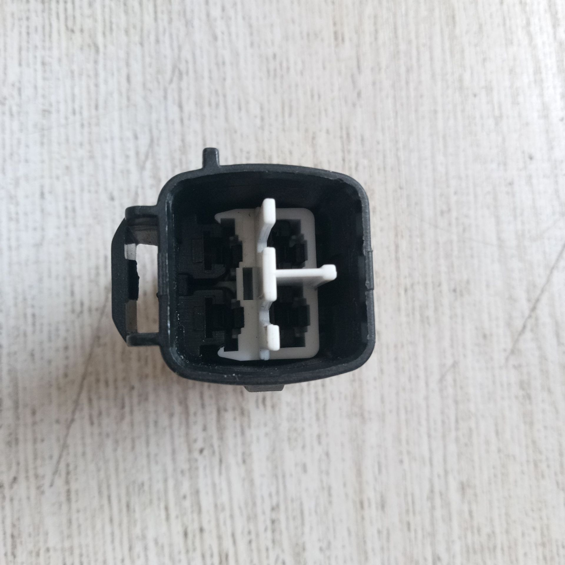 现货DJ7041Y-4.8-11四孔防水插件7282-7041-30151350215136连接器-阿里巴巴