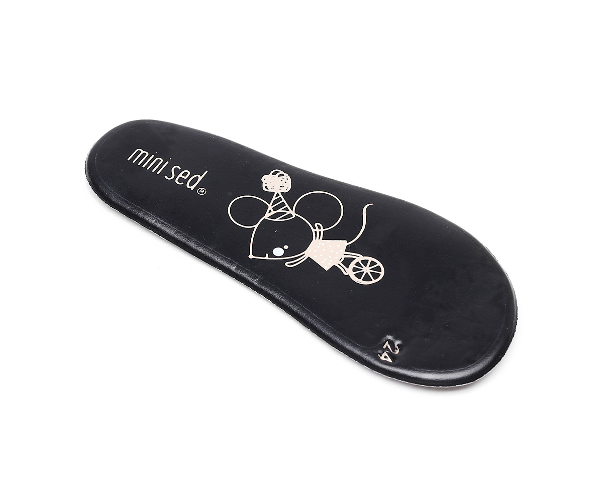 2023新款Minised Ultragirl 童鞋果冻同莎小熊果果冻童凉鞋厂家直-阿里巴巴