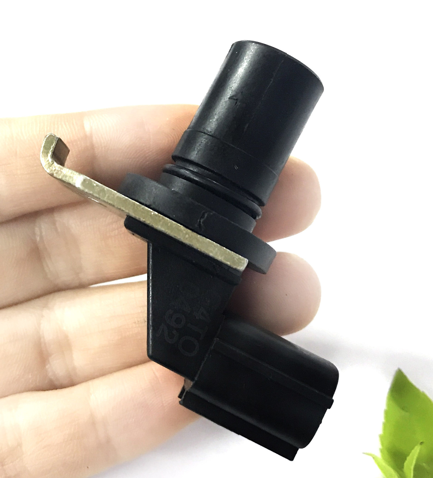 广州盛本 G4T00190 FN01-21-550 汽车曲轴位置传感器G4T00190-阿里巴巴