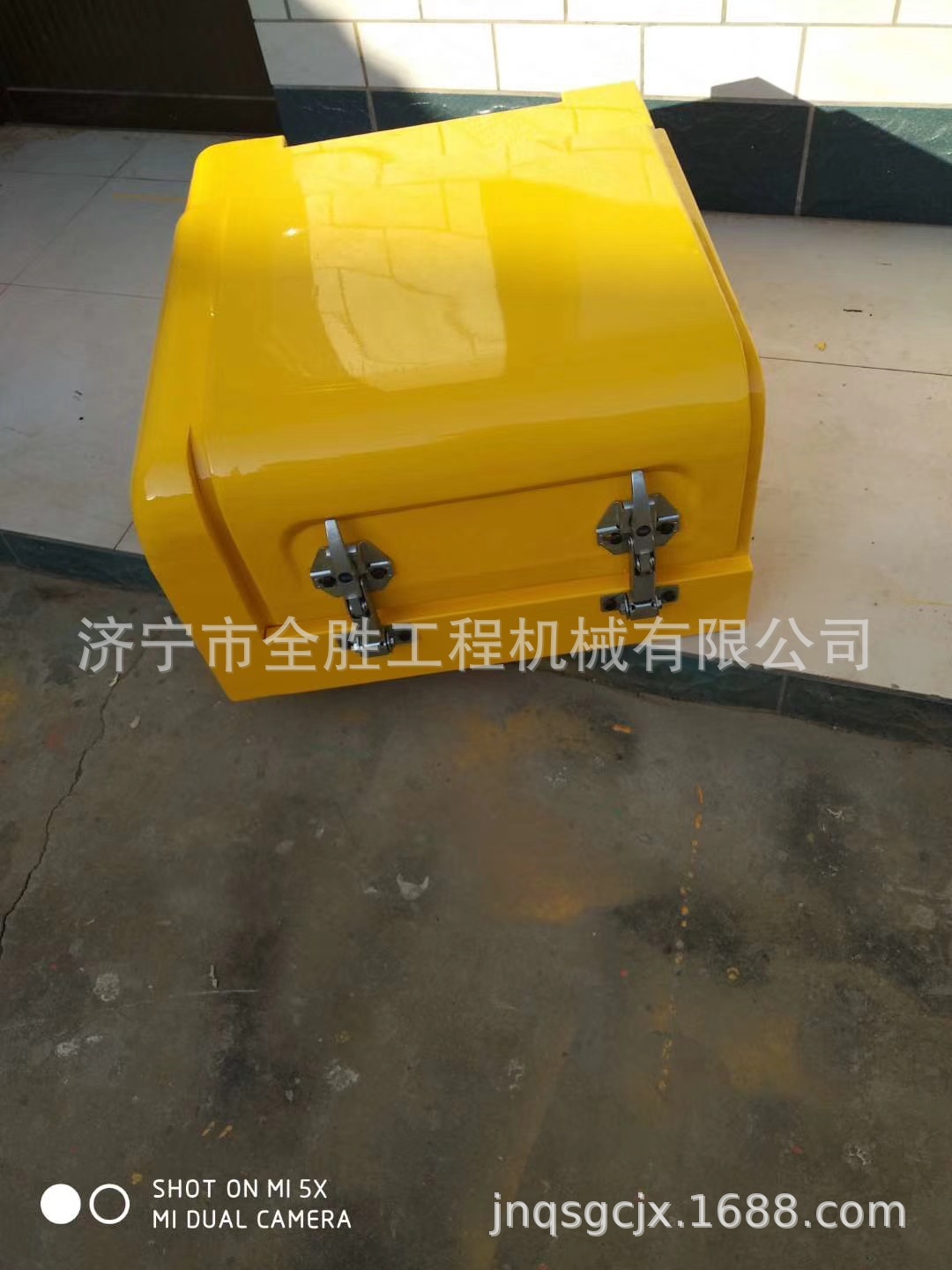 D85E-15推土机水箱14x-03-11215 履带总成 引导轮 减震器 工作泵-阿里巴巴