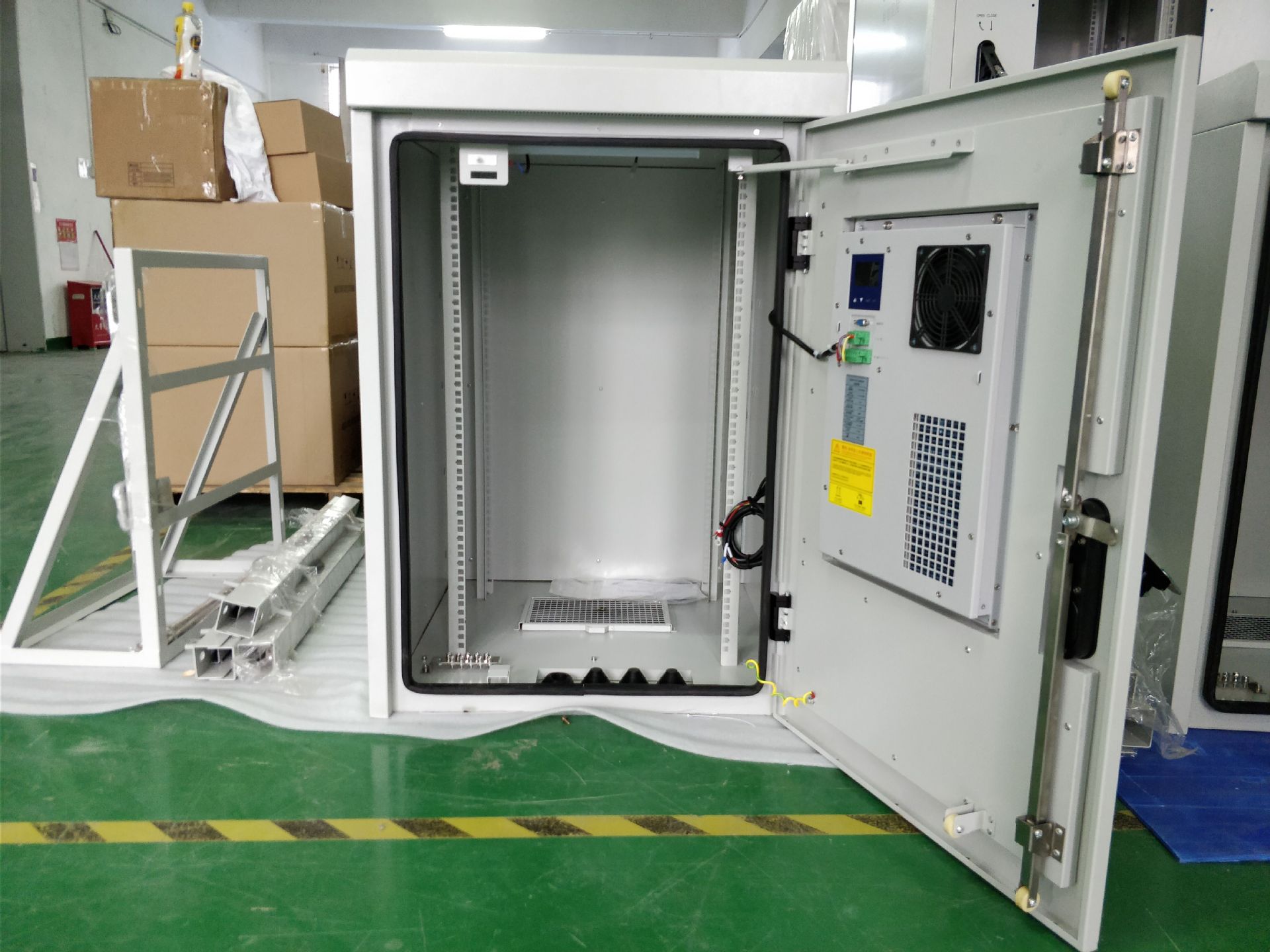 机箱机柜装配,河北机箱机柜,电力机箱机柜_大山谷图库