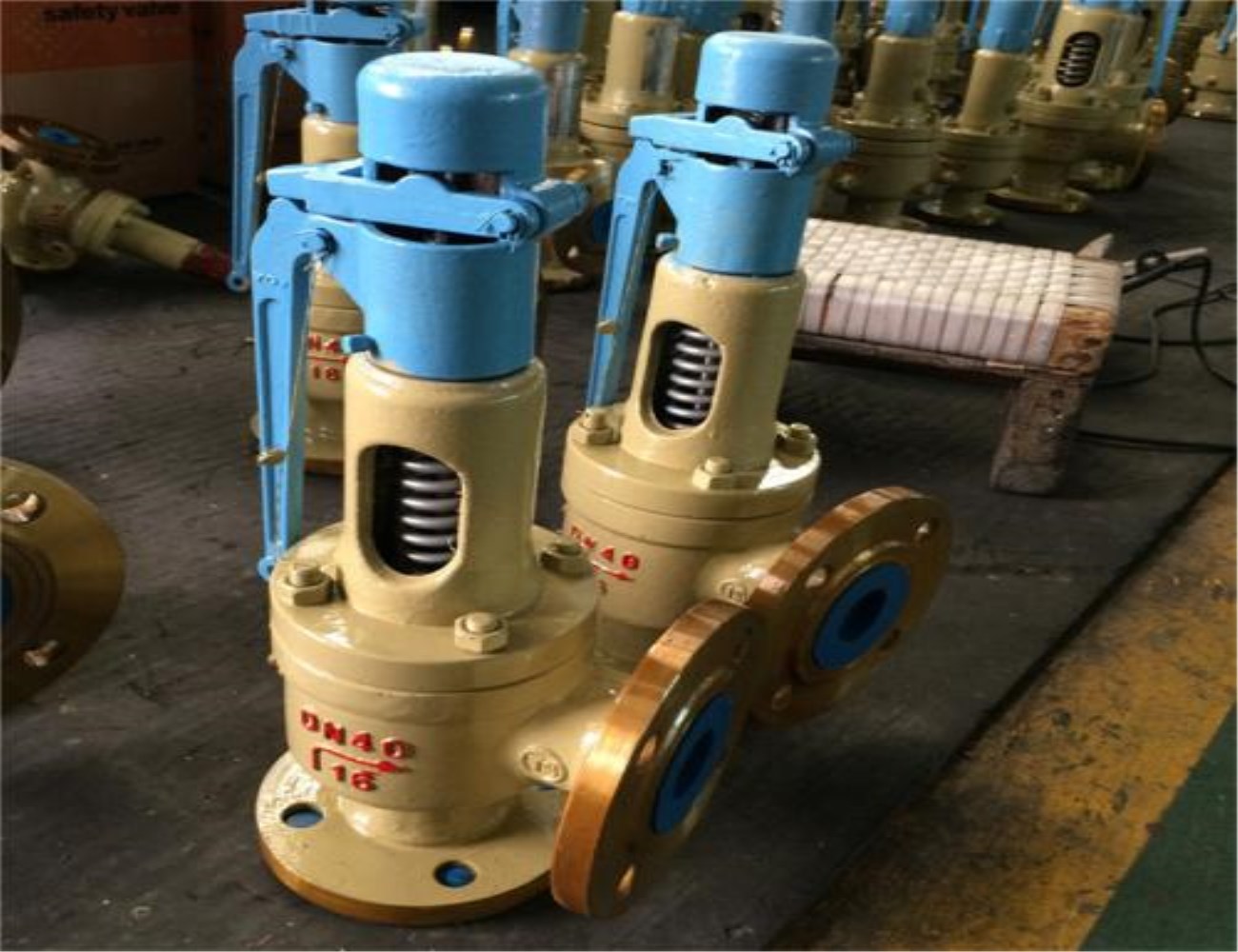 A41H-25C铸钢国标法兰式弹簧微启安全阀 碳钢安全阀DN15-30-50-65-阿里巴巴