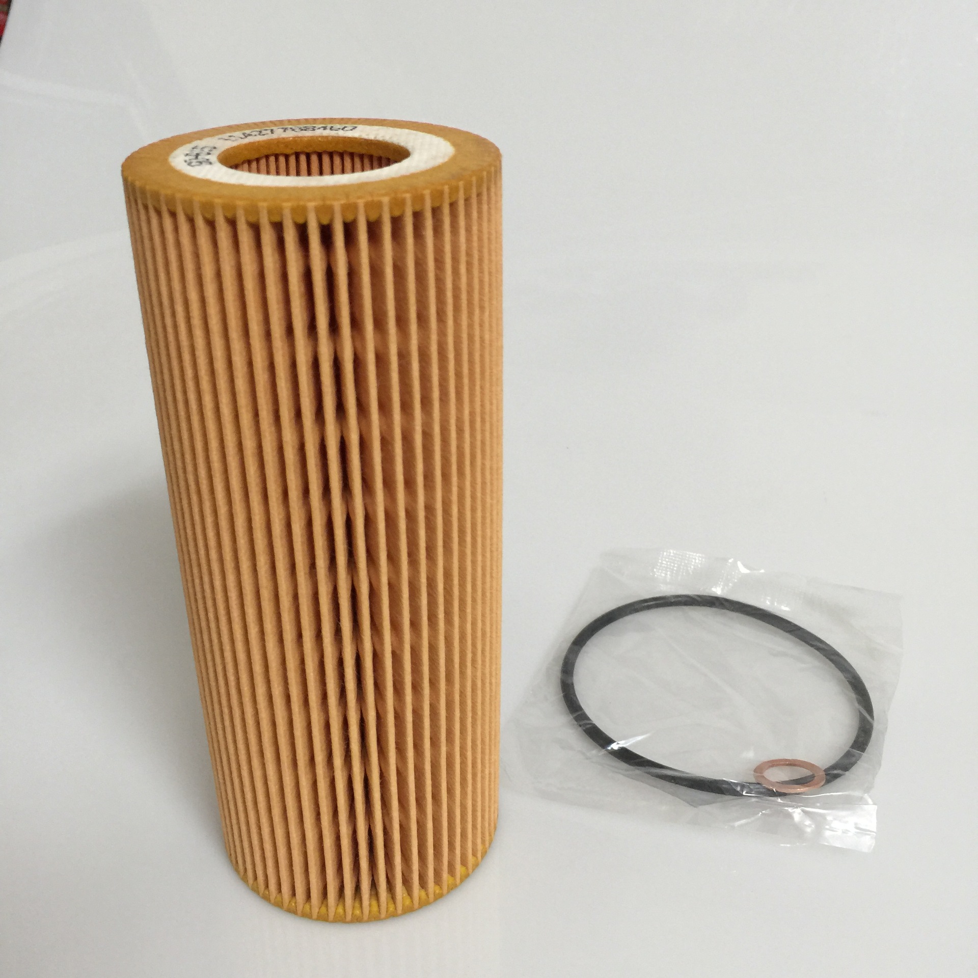 适用于BMW:E83X3E70X5 E71X630dE65E66-730 11427788454机油滤芯-阿里巴巴