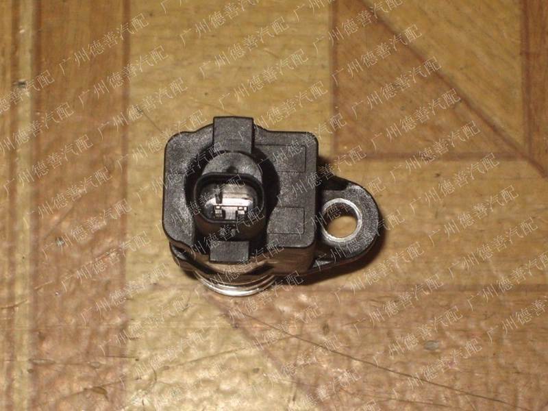 适用宝马218I 220I 225 230I M240IX缸盖VVT电磁阀 11417639993-阿里巴巴