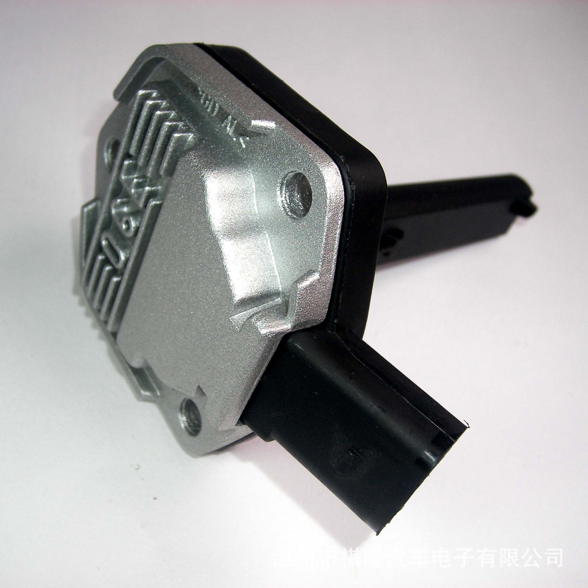 适用奥迪C6 2.0T 2.4机油位置传感器机油油温传感器06E907660-阿里巴巴