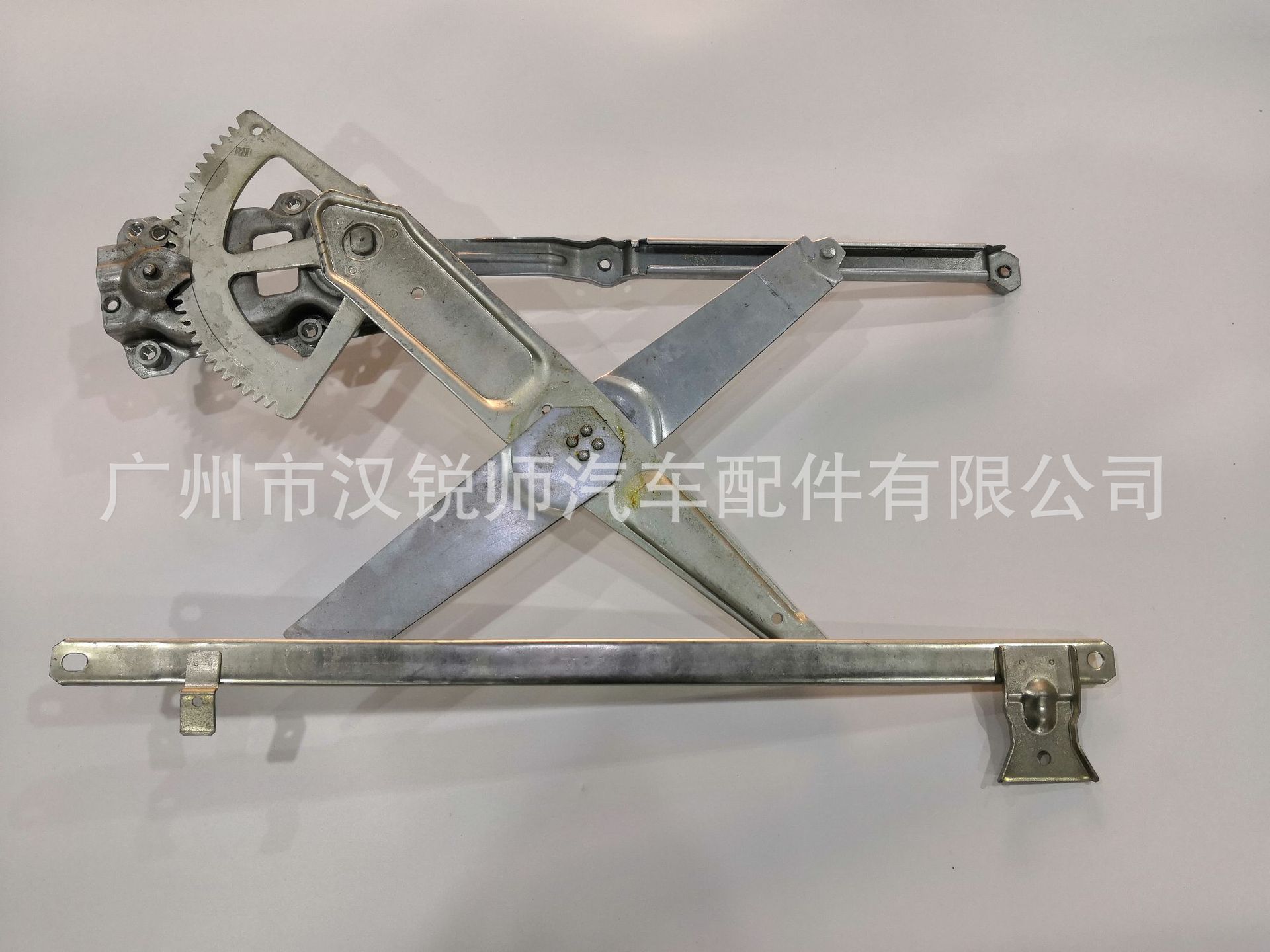 69810-0K010适用于丰田海拉克斯VIGO手动玻璃升降器支架总成其他-阿里巴巴