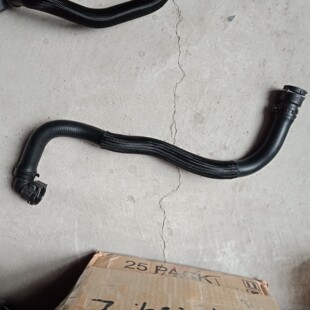 适用君威君越迈锐宝加热器出口软管2.0T1.6T加热器出水管暖风水管-阿里巴巴