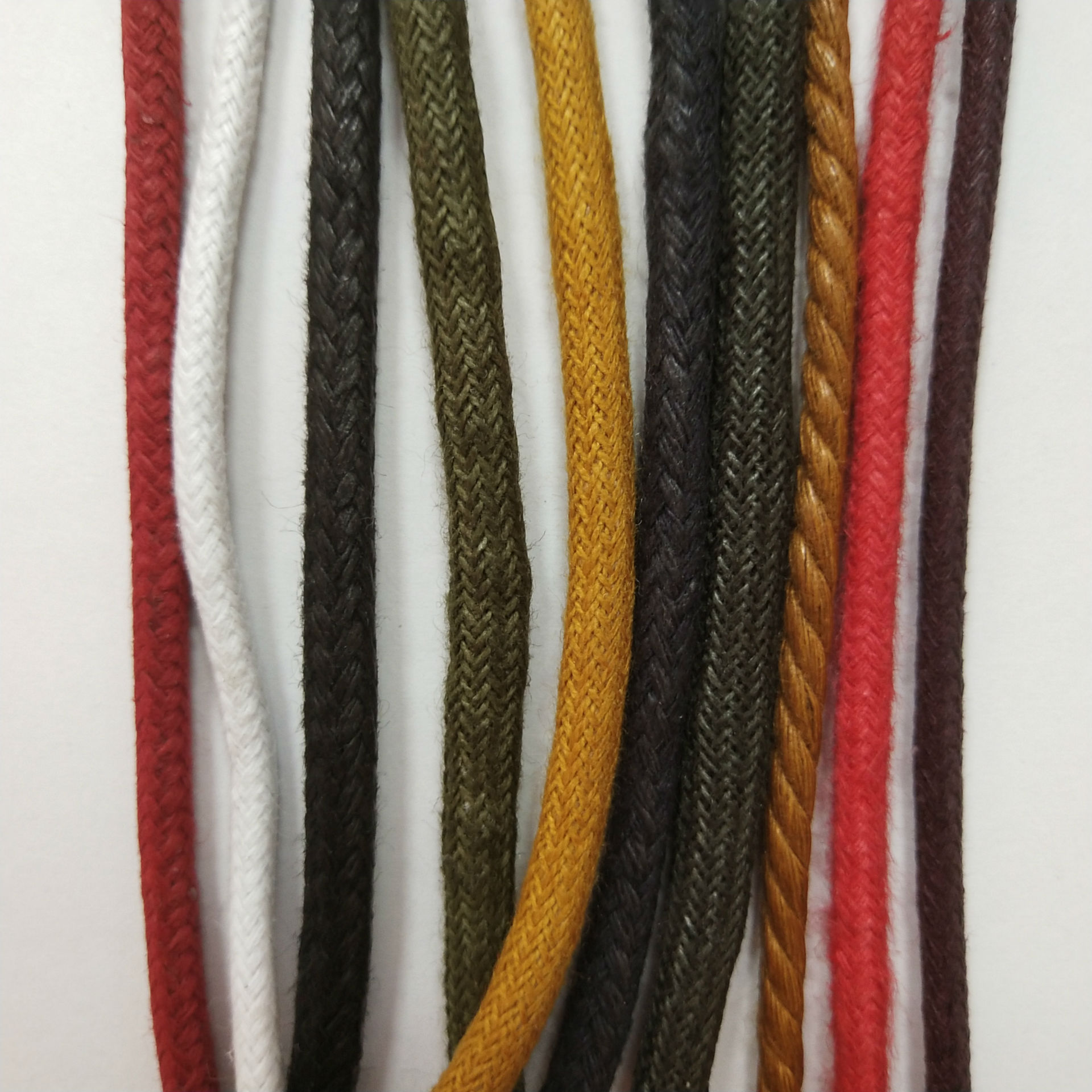 彩色黑白环保过蜡圆棉绳定制 过蜡麻绳 包芯绳 三股绳 吊牌绳子-阿里巴巴