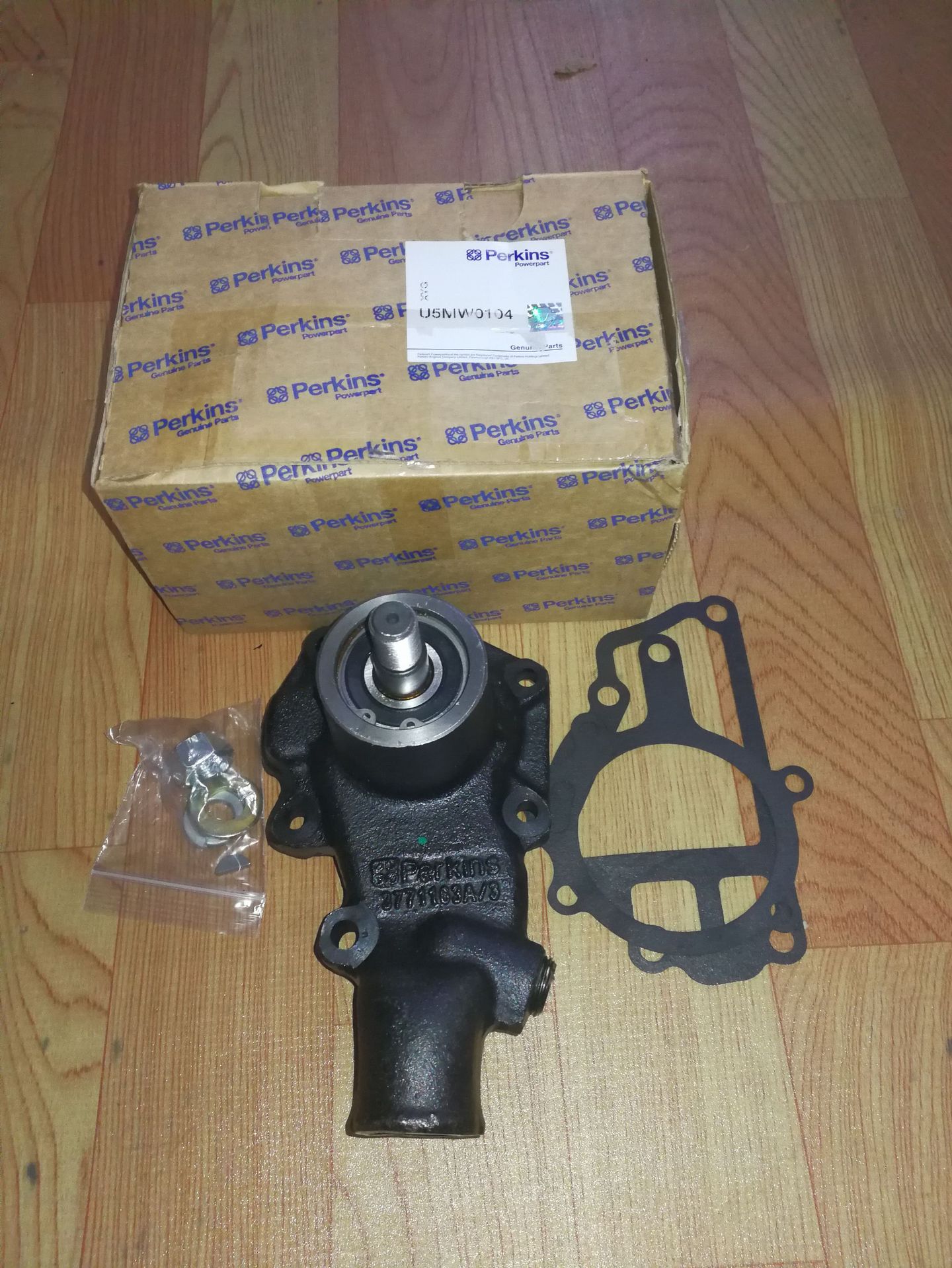 供应帕金斯发动机水泵U5MW0104-阿里巴巴