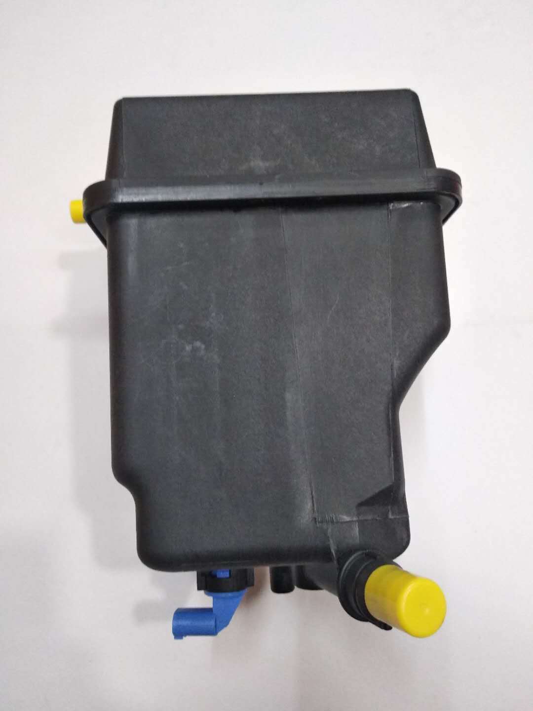 汽车膨胀水壶副水箱 适用路虎揽胜冷却散热水壶 PCF000033-阿里巴巴