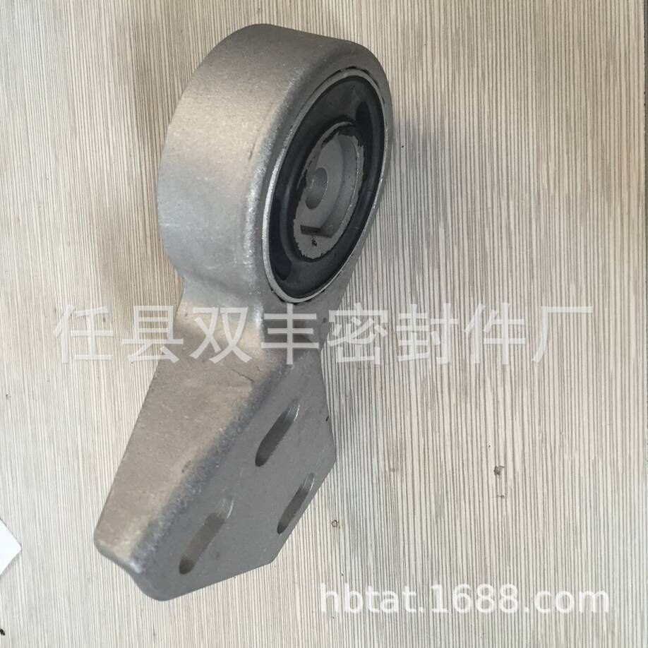 厂家销售欧系重卡P380水箱固定支架OE;1791181质量三包量大从优-阿里巴巴