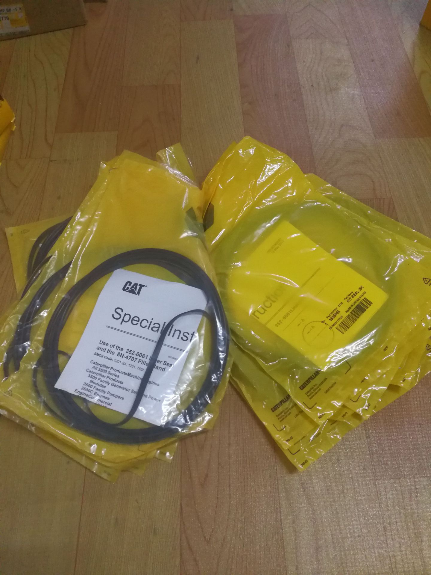 供应卡特彼勒3512B发动机缸套胶垫3535995-阿里巴巴