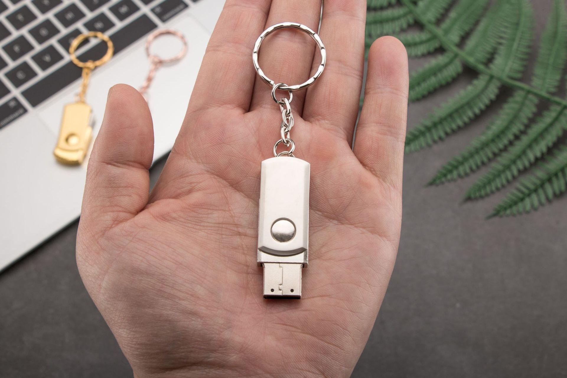 外贸中性U盘批发 8G 16G 32G大容量128G 256GB 512G 1TB优盘-阿里巴巴