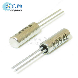 晶振32.768 32.768KHZ 2X6 6PF 5PPM KDS 无源晶振 插件晶振 进口-阿里巴巴