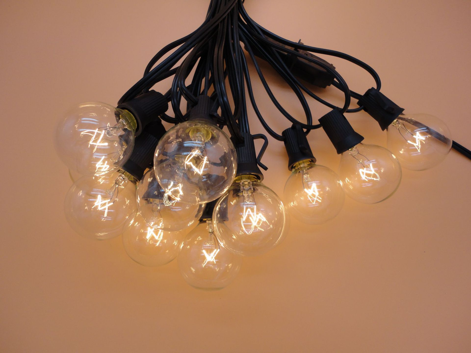 G40灯串220V灯串英规花纹外形25灯白炽青光泡灯串外贸电商爆款-阿里巴巴