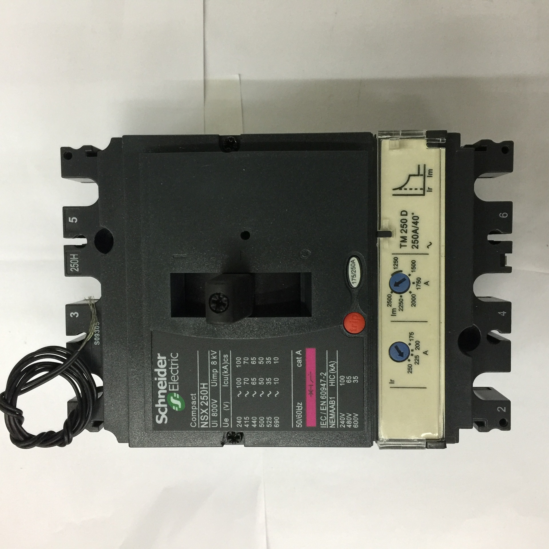 原装正品NSX250H 3P 250A MX DC24V带分励脱扣器Schneider断路器-阿里巴巴