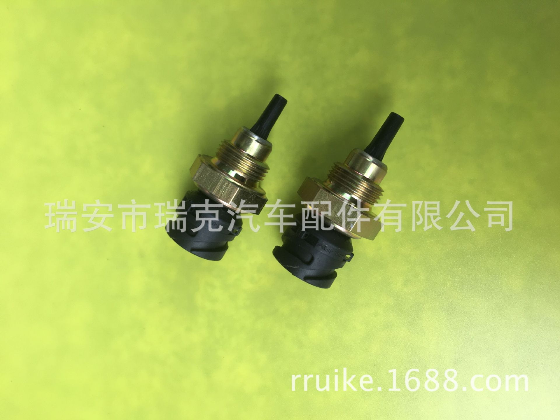 供应RKCO牌BENZ actros变速箱油温传感器 0125421017 A0125421017-阿里巴巴