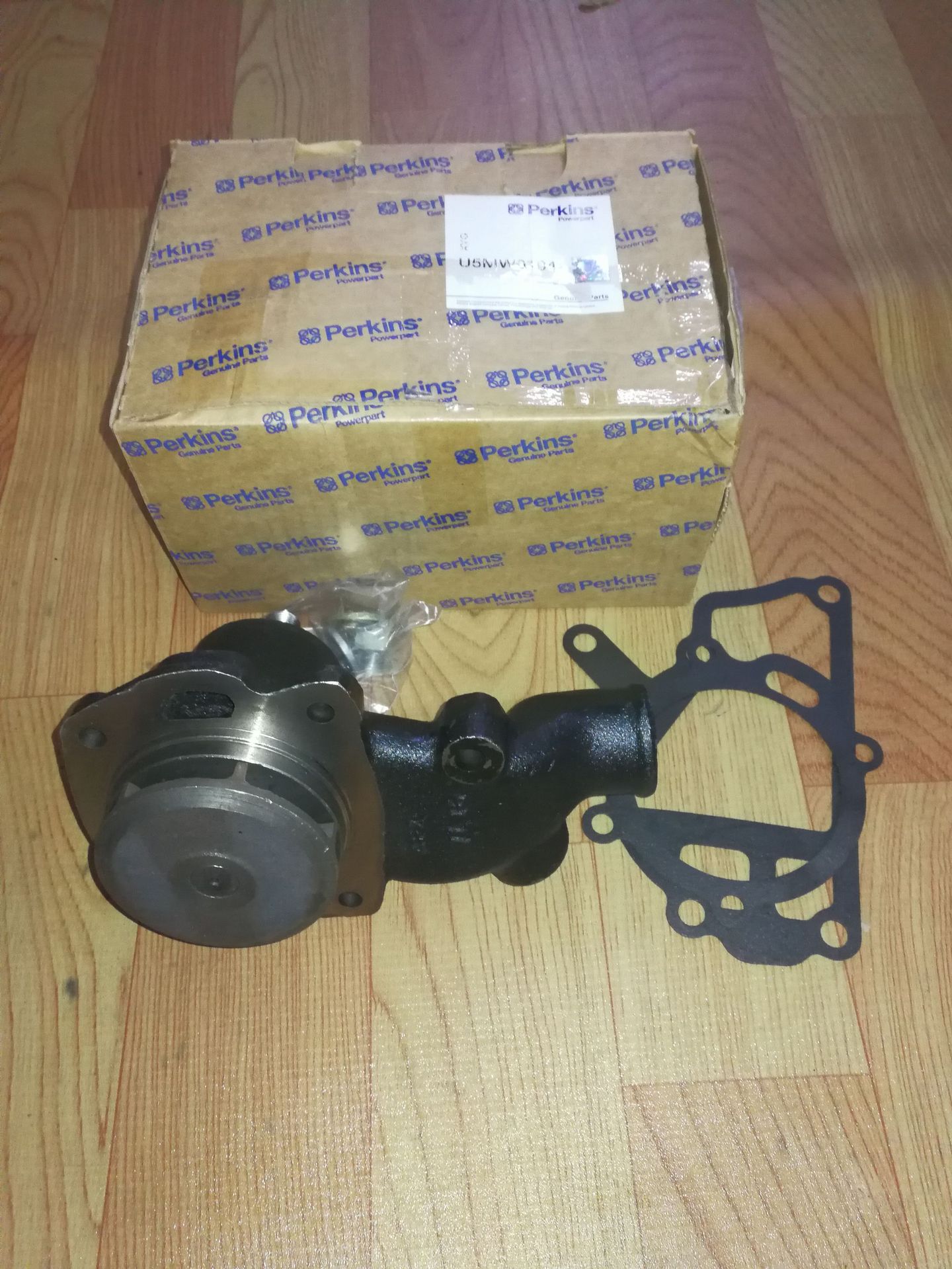 供应帕金斯发动机水泵U5MW0104-阿里巴巴