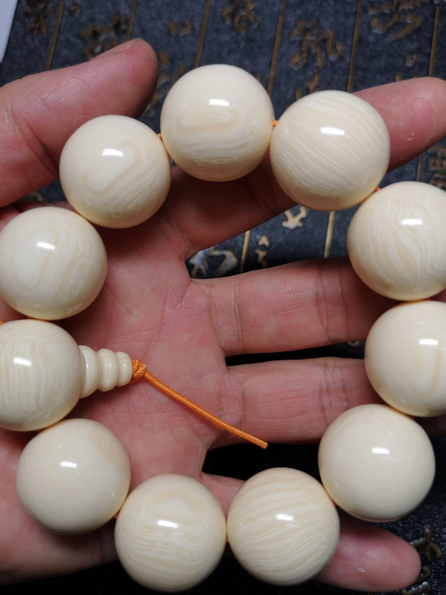 仿象牙手链佛珠项链仿猛犸牙手仿象骨手链骨纹牦牛骨手链仿牙提珠-阿里巴巴