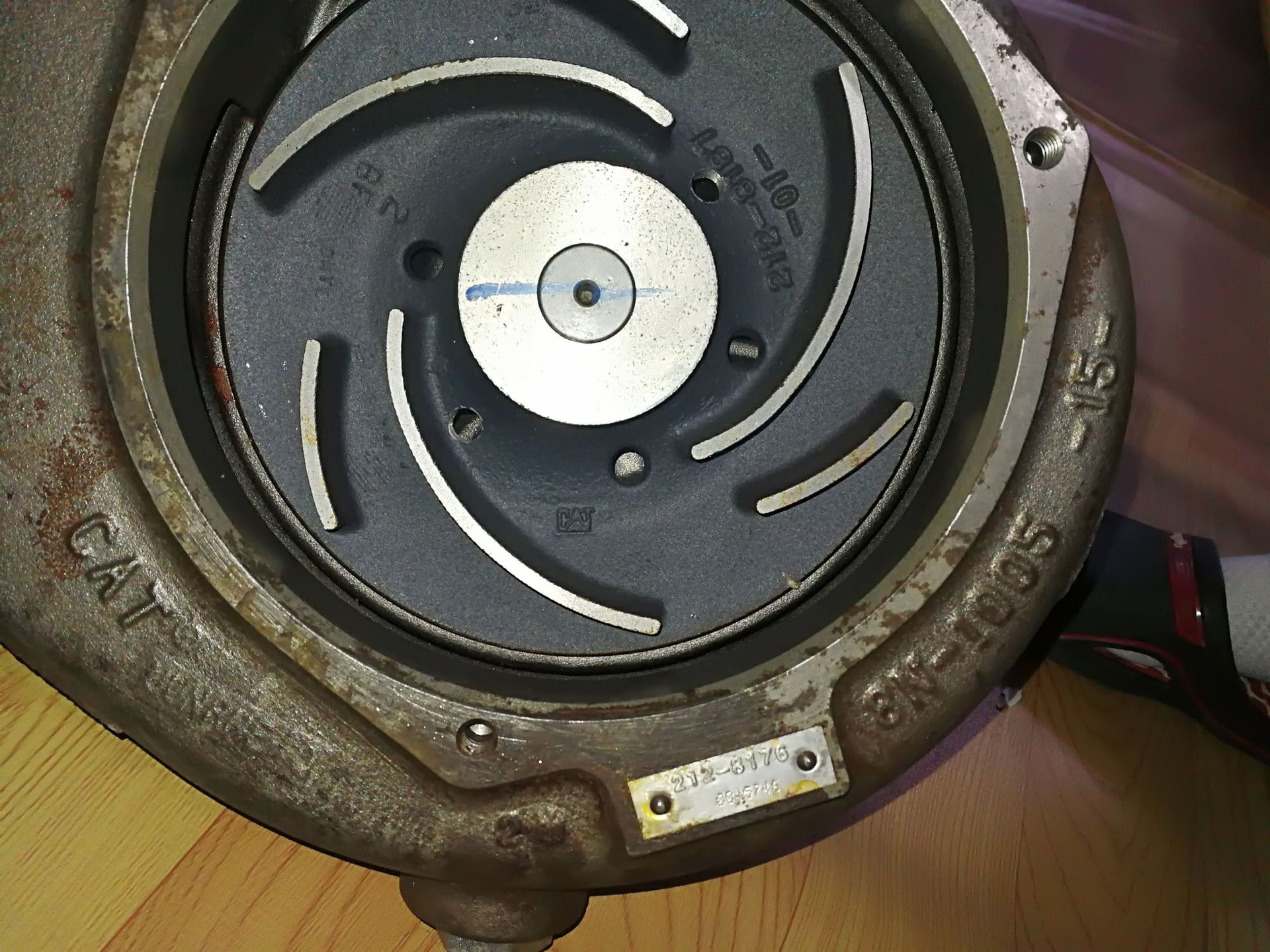 供应卡特彼勒3508、3512、3516发动机水泵总成2128176-阿里巴巴