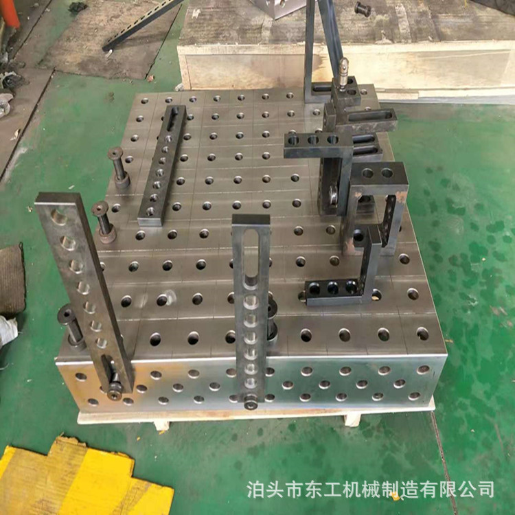 铸铁三维柔性焊接平台现货快速夹装电焊焊工平板焊接夹台多功能-阿里巴巴
