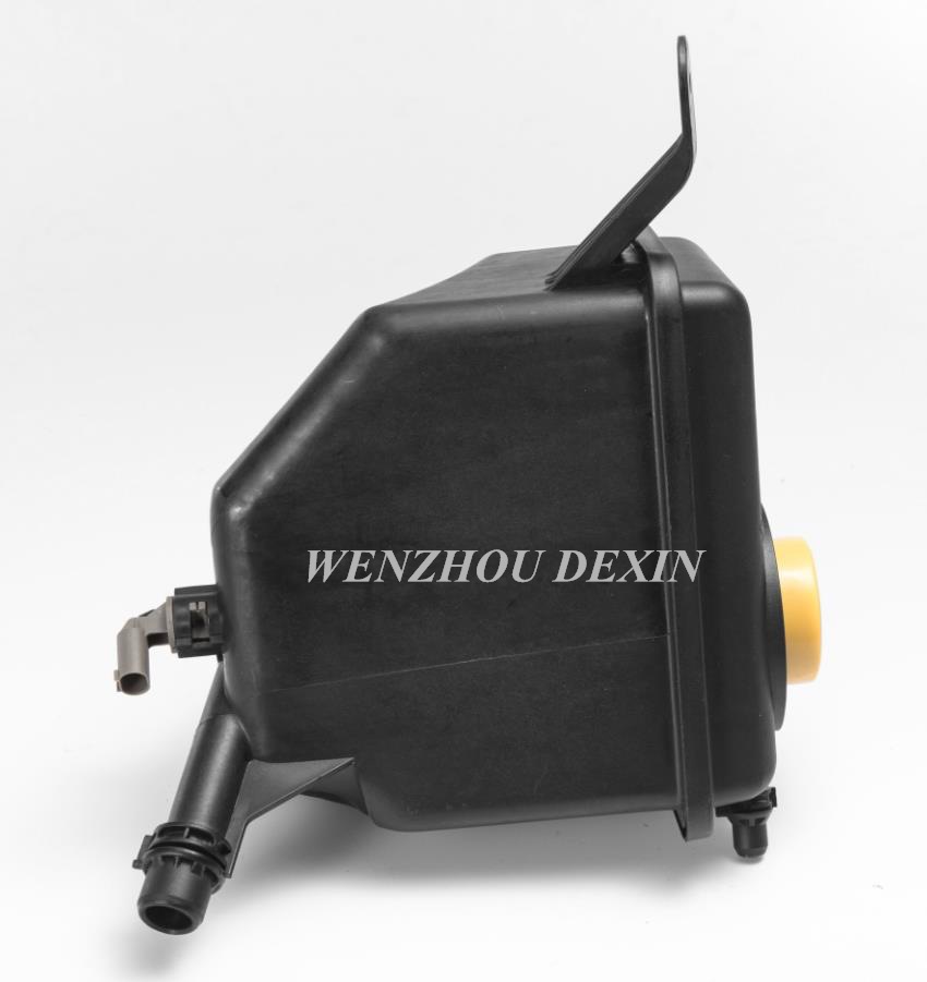 适用 膨胀壶副水箱 宝马BMW E60 17137542986 17137519219-阿里巴巴