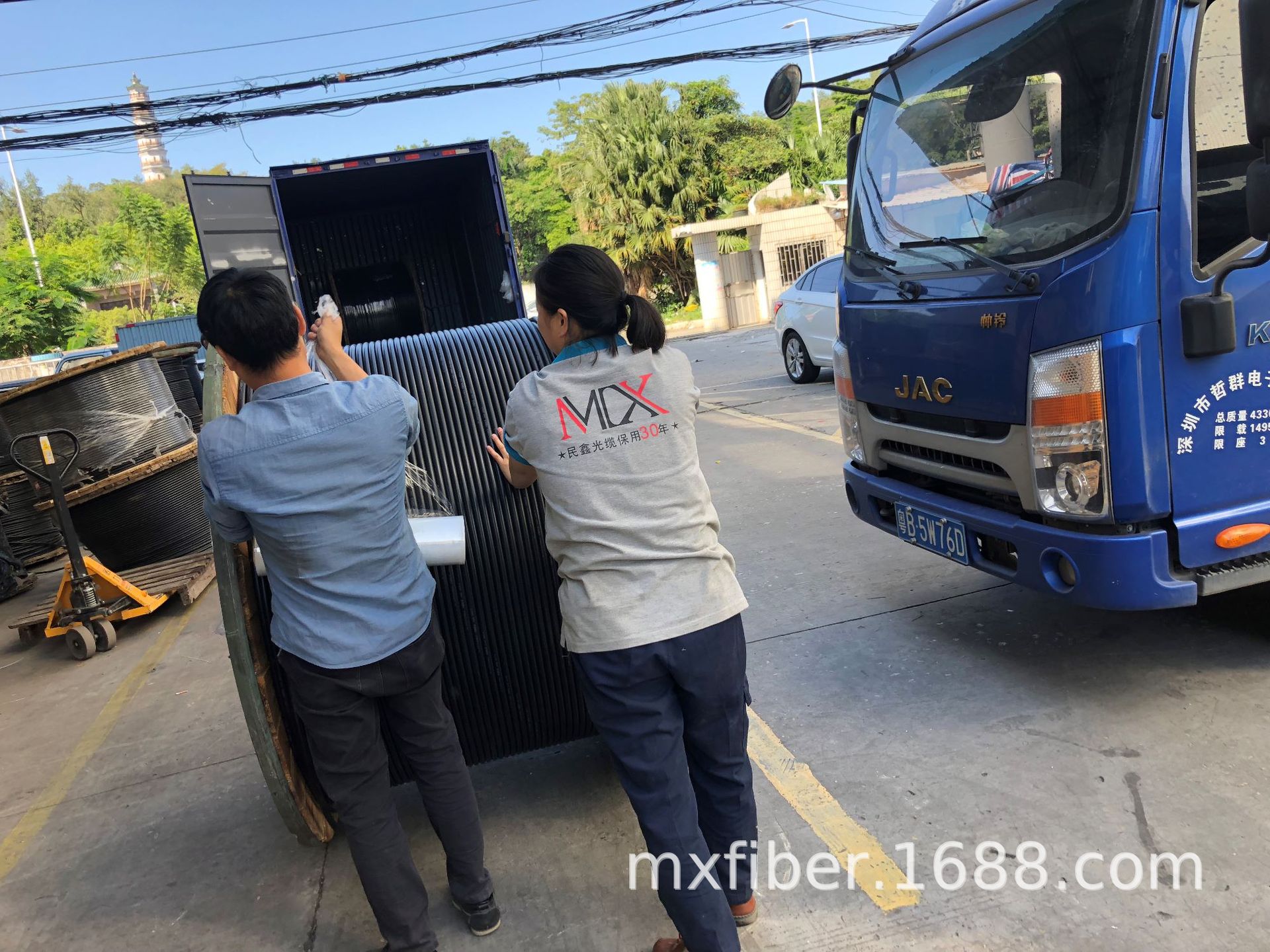 民鑫光缆室外非金属阻燃光缆24芯GYFTZY-24B1 4芯-144芯电力光缆-阿里巴巴